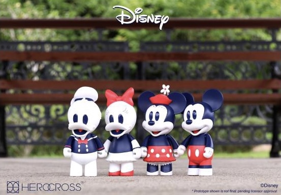 Herocross Donald and Daisy Hoopy Figures Review – DuckTalks