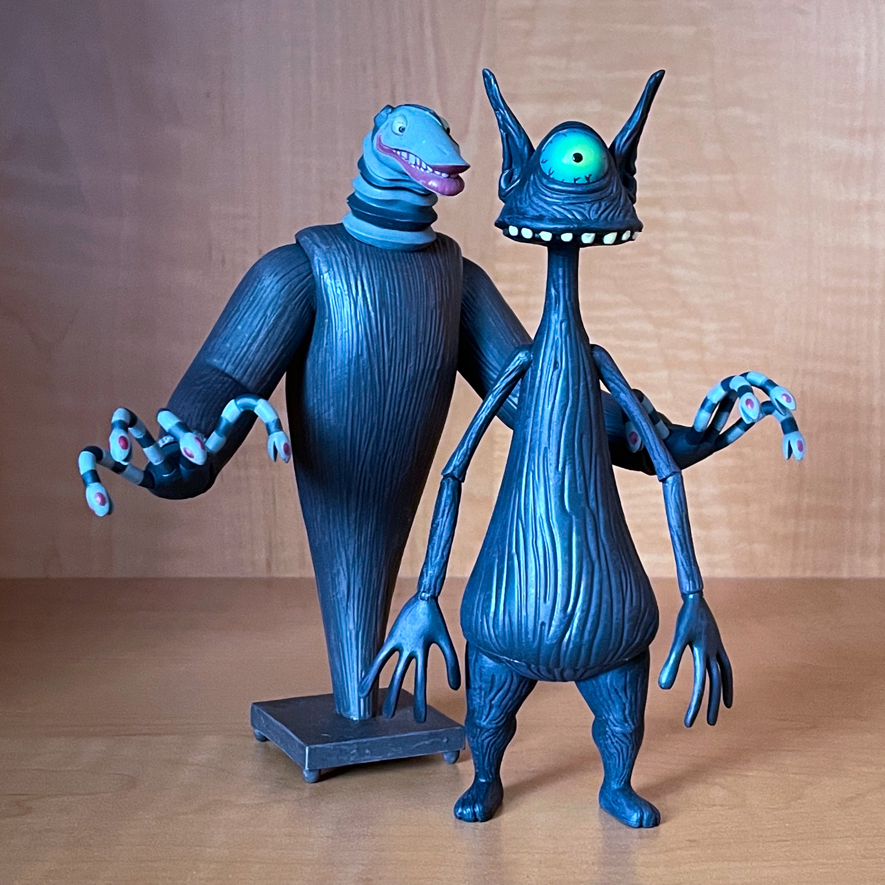 Diamond Select Toys Nightmare Before Christmas Creature Under the ...