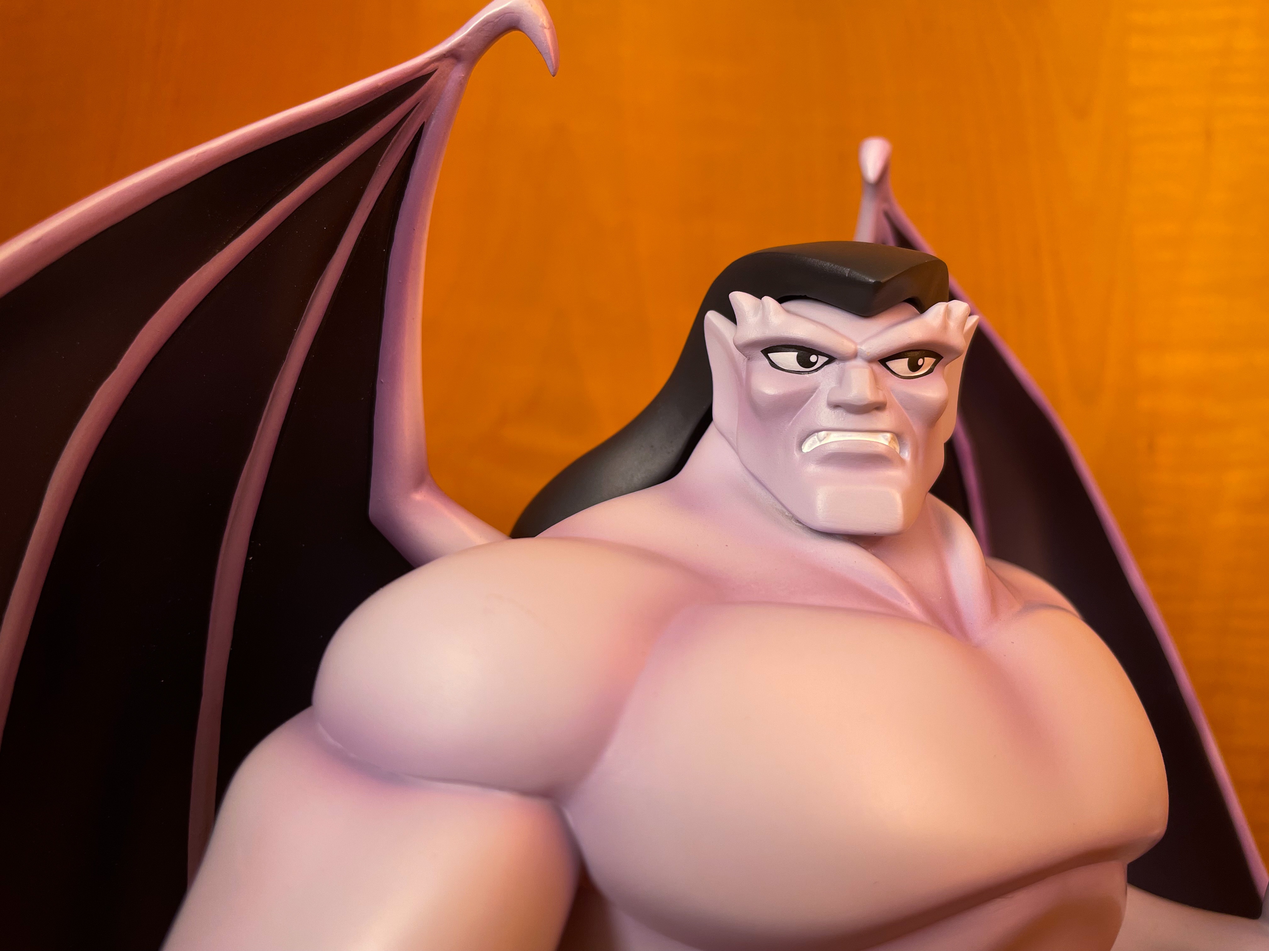 Diamond Select Toys Gargoyles Goliath Mini-Bust Review – DuckTalks