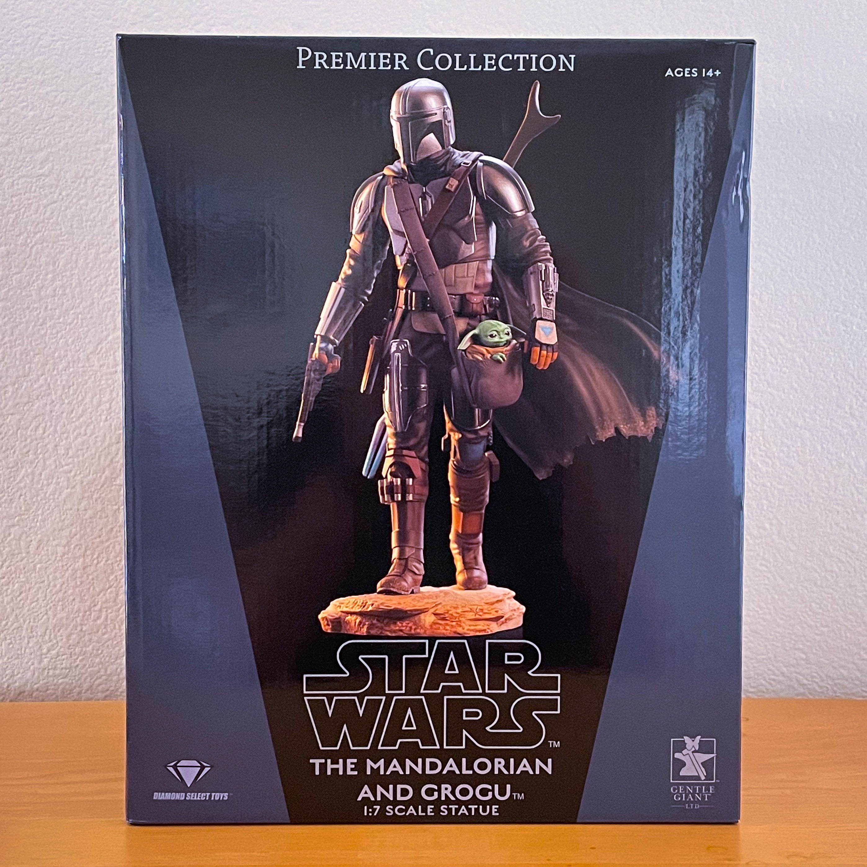 Gentle Giant LTD Star Wars Mandalorian and Grogu Premier Collection ...