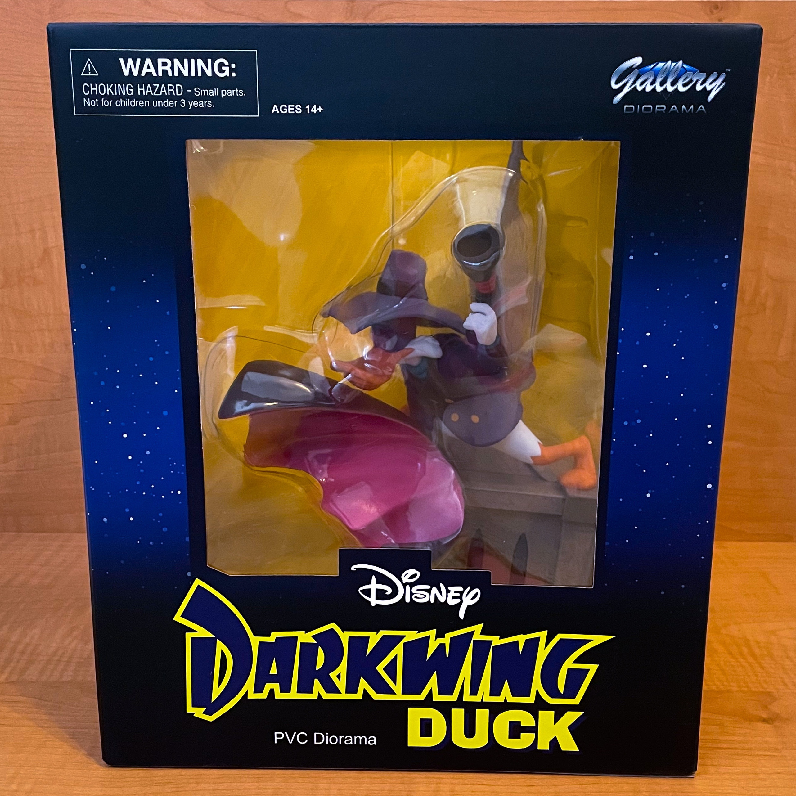 Diamond Select Toys Darkwing Duck PVC Diorama Statue Review – DuckTalks